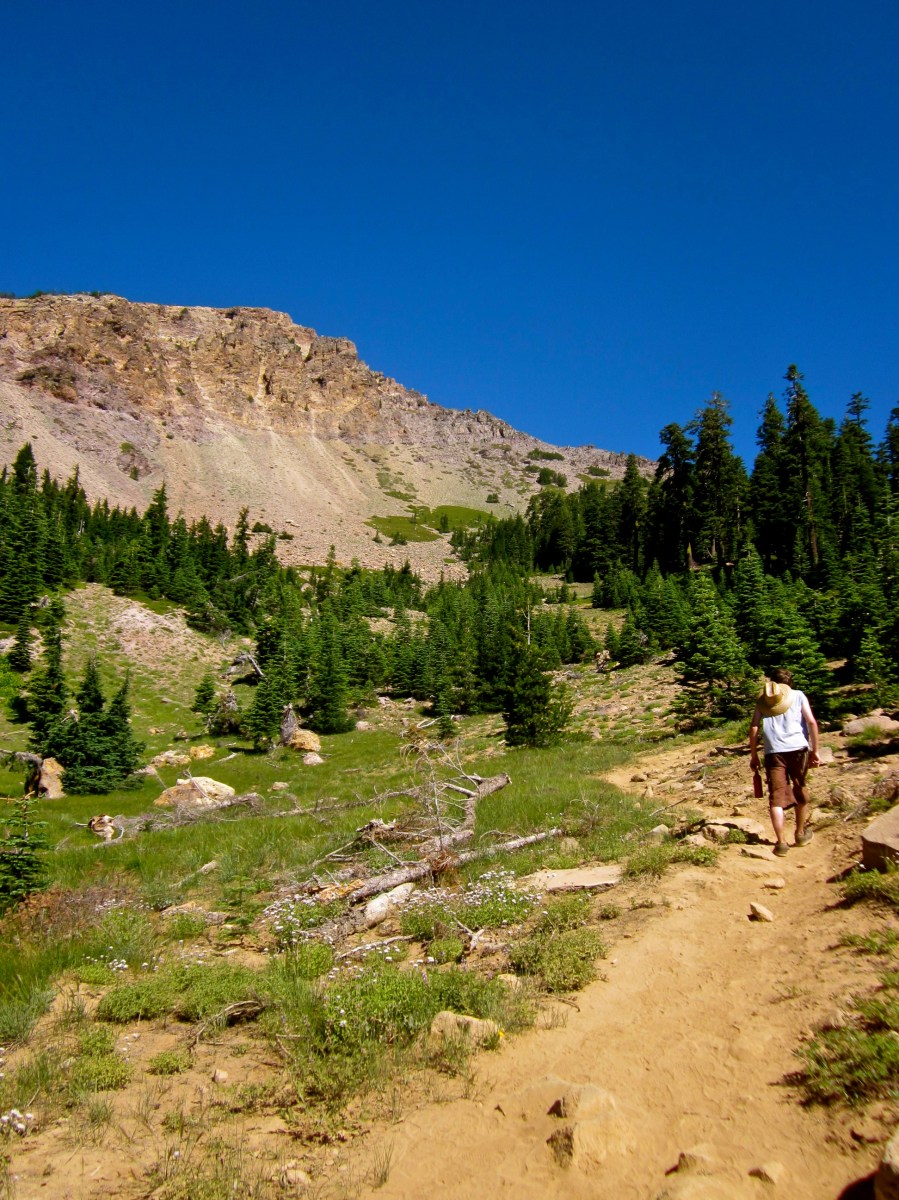 Summiting Brokeoff Mountain: Lassen National Park – One Cool Thing ...
